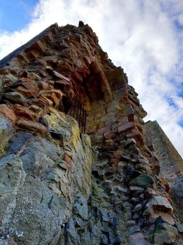 All hail Hailes Castle – Just Frances