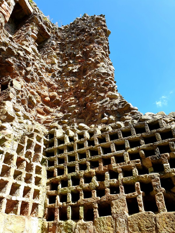 All hail Hailes Castle – Just Frances