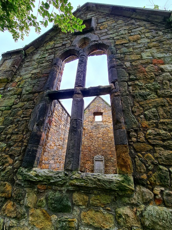 Exploring Lasswade Old Kirk – Just Frances